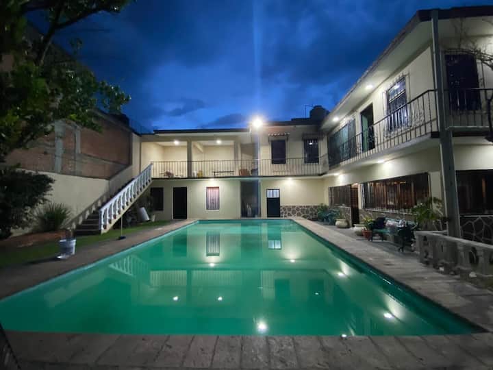 Casa Privada Con Alberca En Cuernavaca. - Cuernavaca