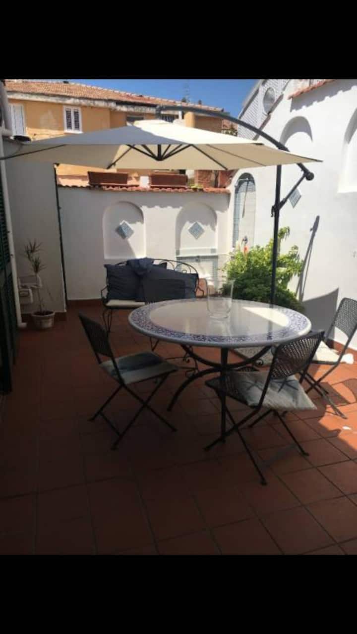 Gaeta Vecchia Holiday Apt - Gaeta