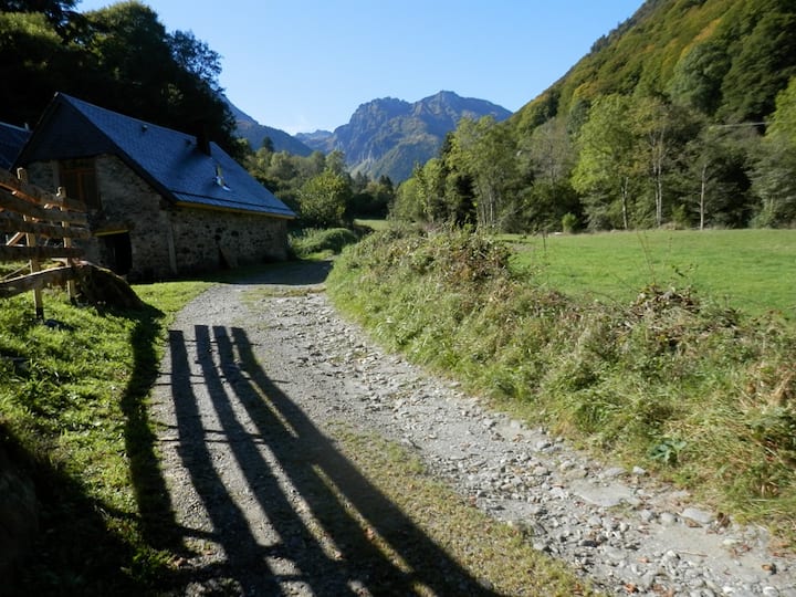 Eco-grange Autonome En Montagnes Pyrénéennes - La Mongie