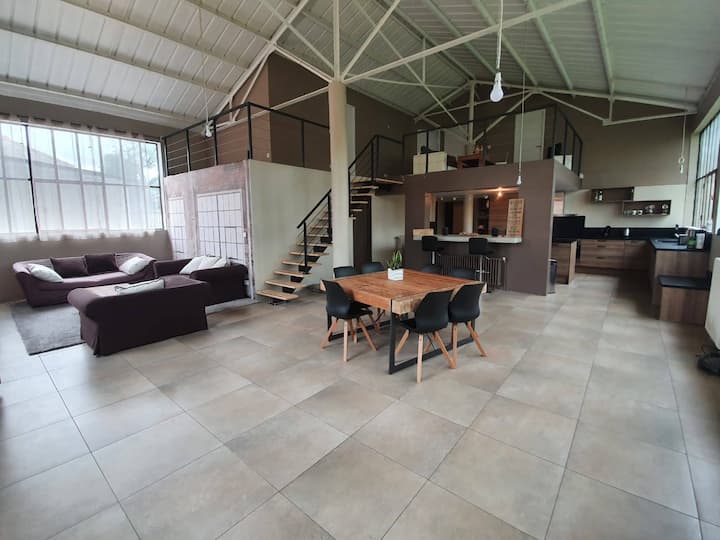 Grande Maison 6 Chambres Avec Piscine  Extérieure - Hérault