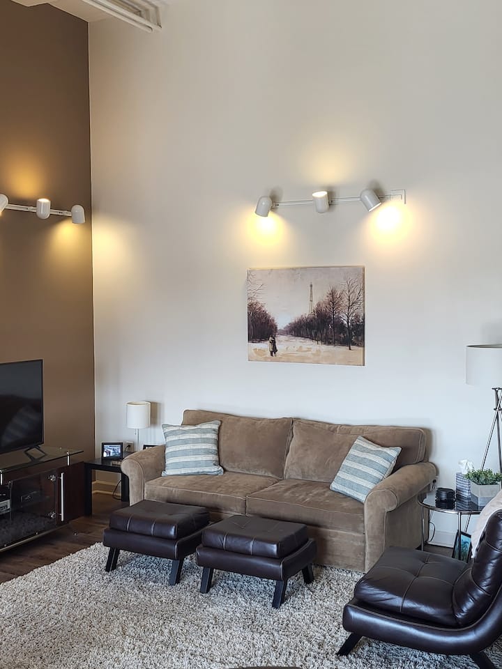 Chesapeake Lofts! One Of The Only 1 Br/2ba, With A Huge Living Space! - Sandusky, OH