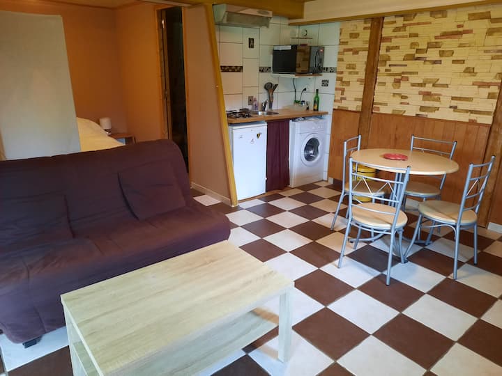 T1 Au Calme Avec Jardinet Et Terrasse En Bois - Ustaritz