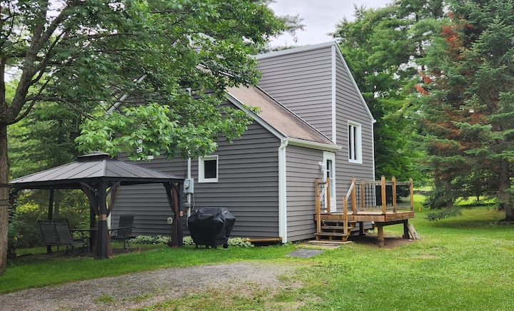 Calabogie Vacation Rentals & Homes - Ontario, Canada | Airbnb