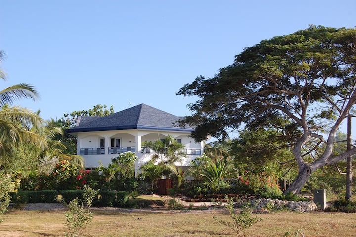 Panglao Beach House - Panglao