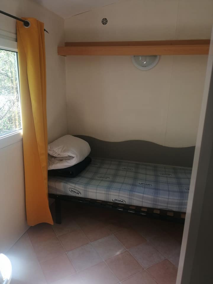 Charment Mobil Home Avec Vue Magnifique Et Calme - Montclar