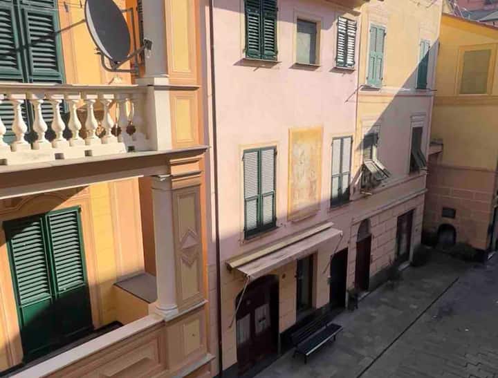 Nei Vicoli Del Brunzin
010028-lt-0589 - Lavagna