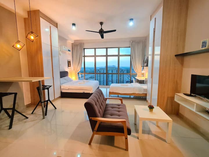 Small Family 3pax Studio Palazio - Johor Bahru