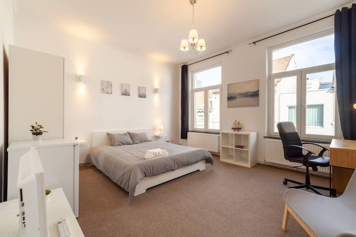 Spacious & Cosy Bed Room Close To City Center *3* - Uccle