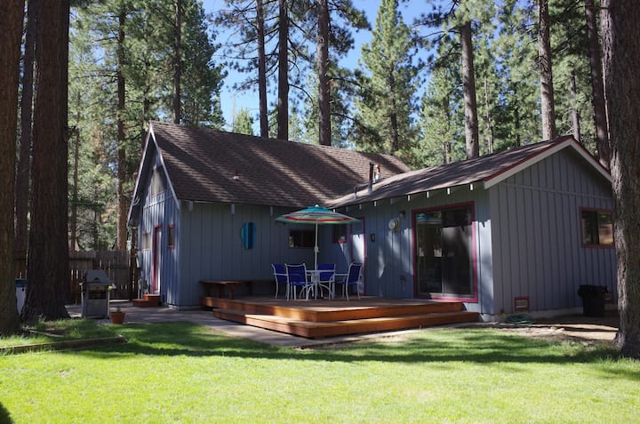 Inviting Cabin In Great Location! - South Lake Tahoe, CA