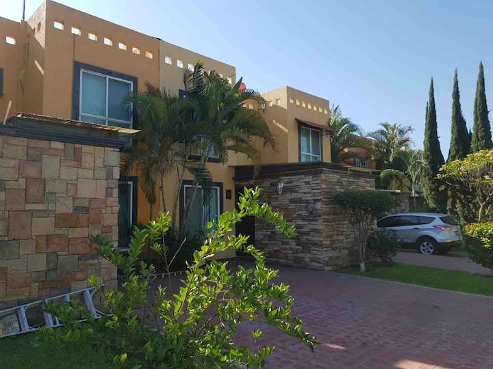 Casa De Fin De Semana Eterna Primavera - Estacas