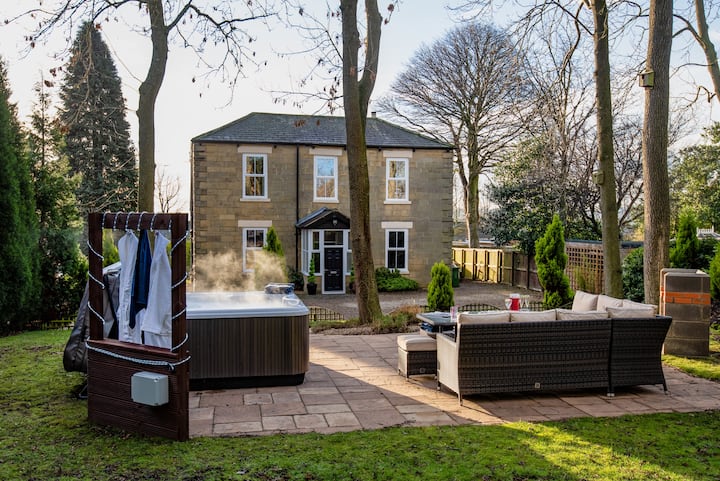 Newcastle & Durham 15 Mins.  Hot Tub Haven For 10 - Durham