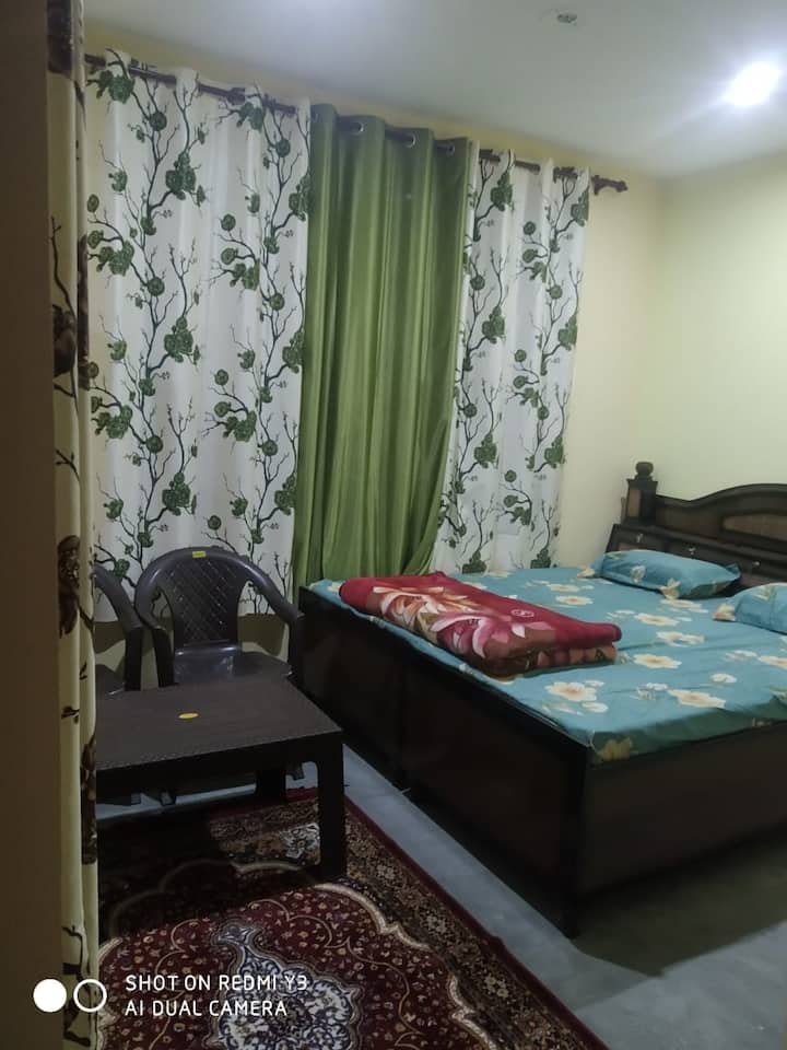 Kailash Home Stay Naddi Room No 1 - Punjab