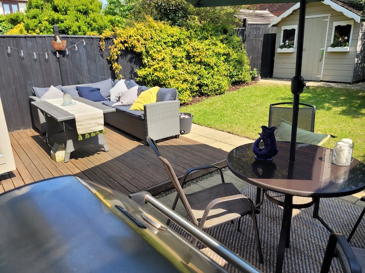 Entire Two Bedroom House In Foxrock - Dún Laoghaire