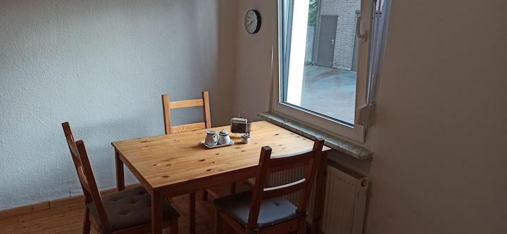 Einfache, Saubere Zimmer, Abschließbar Mit W-lan - Bocholt