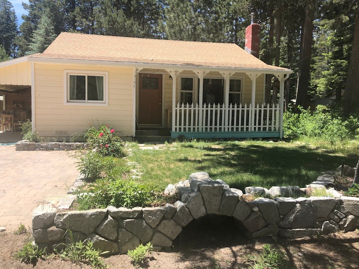 Cute Tahoe Cabin - South Lake Tahoe, CA