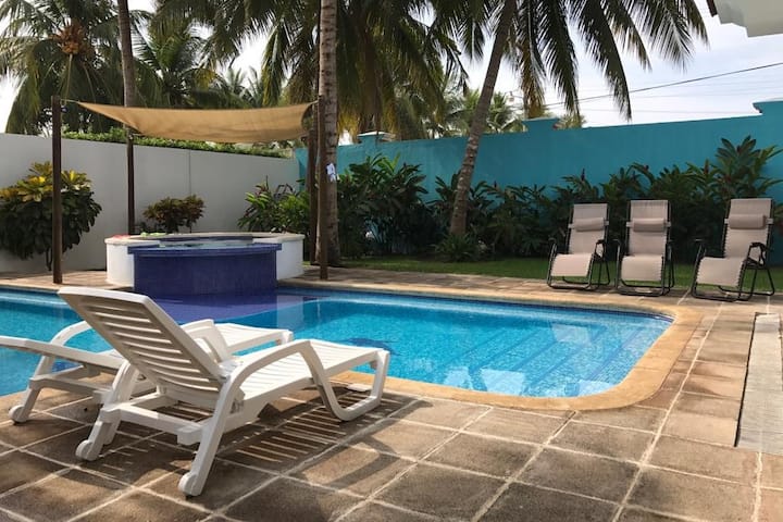 Casa De Playa En Puerto San José - Chulamar