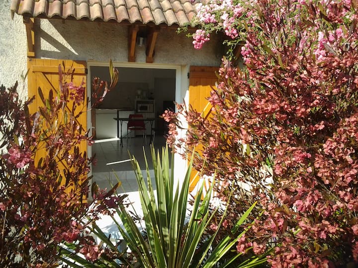 Studio Calme En Rez De Villa - Ajaccio