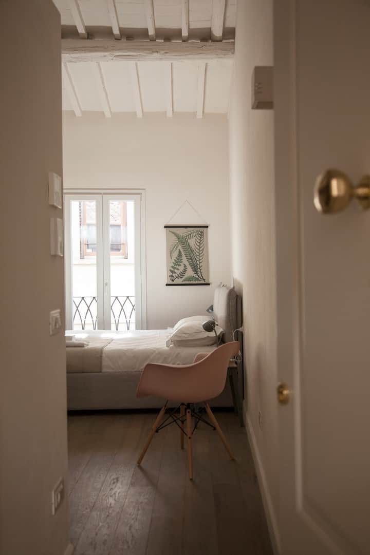 Camera Accogliente Nel Centro Storico Di Firenze - Florencia