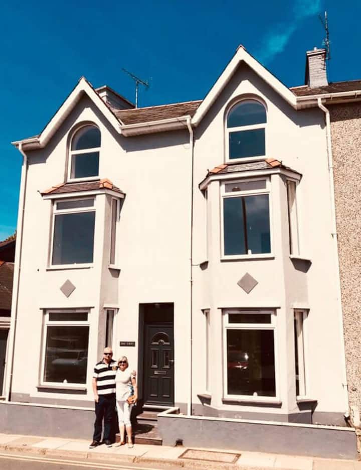 5 Bedroom House In Pwllheli - Pwllheli