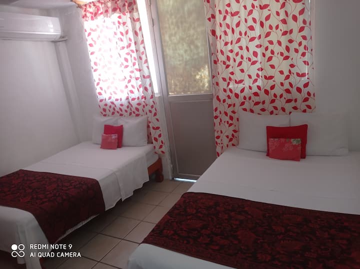 Valentina Comfort Apartamento A/a, Cable. - Zihuatanejo