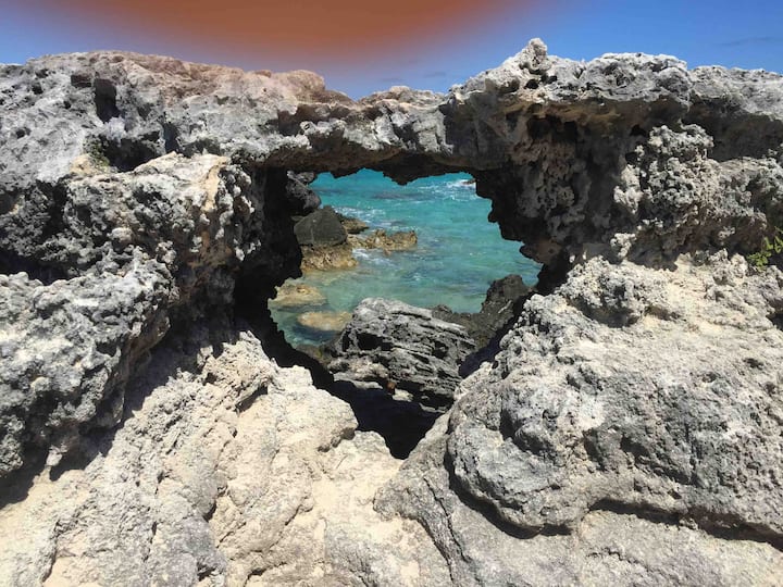A Historical Cottage Nestled In Old Town. - Bermuda
