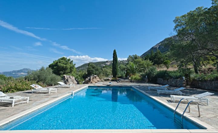 Villa Sur Les Hauteurs De Calvi A 5min De La Plage - Calvi