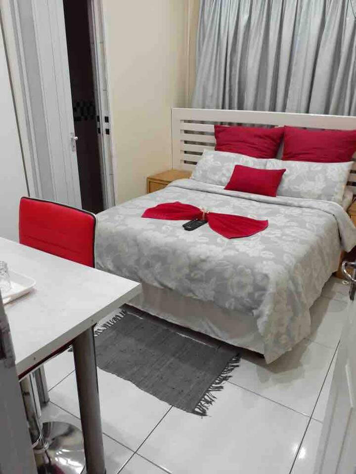 Ekaya Palace Room#7,a Home Built For Your Comfort. - Vanderbijlpark