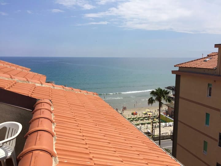 Attico Fronte Mare In Andora ( Sv ) - Laigueglia