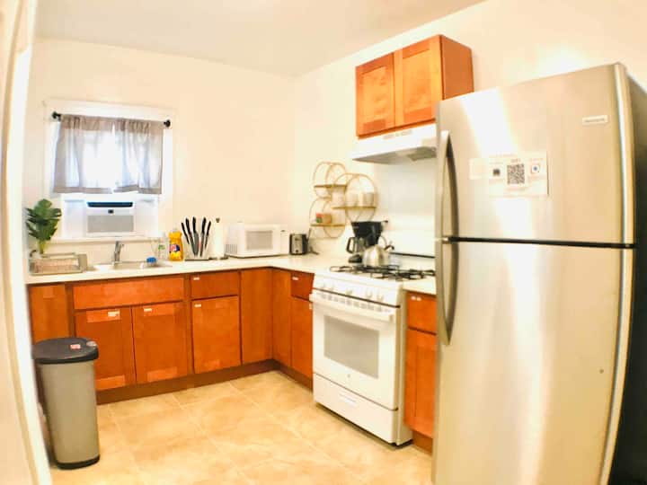 King/full/private Arrangement/hdtv/downtown - Bakersfield, CA