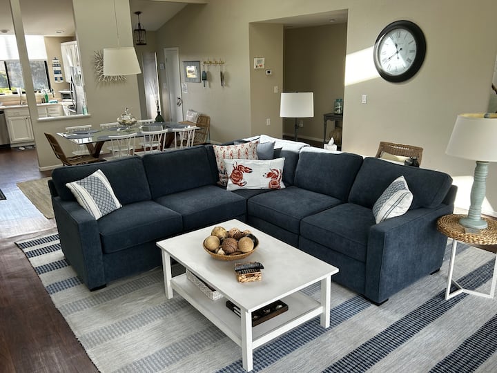 Harbour Sounds - Bodega Bay, CA