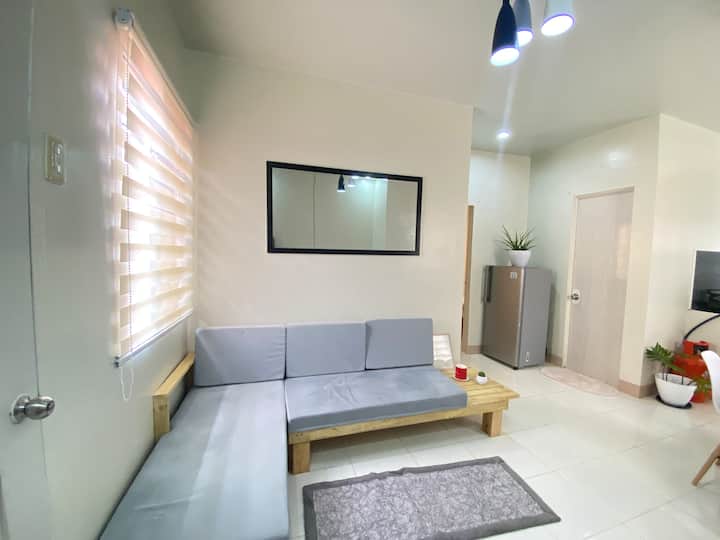 Cozy Staycation Airbnb |Hot Shower|wi-fi, Netflix| - Malaybalay