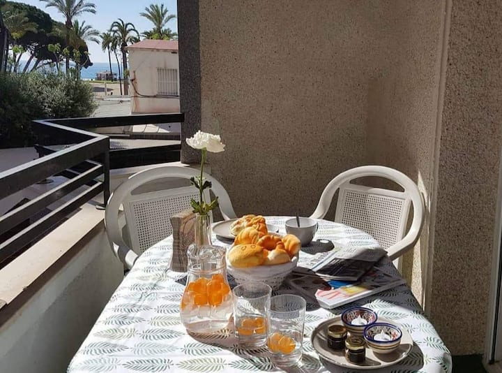 Piso Con Plaza De Aparcamiento - La Pineda