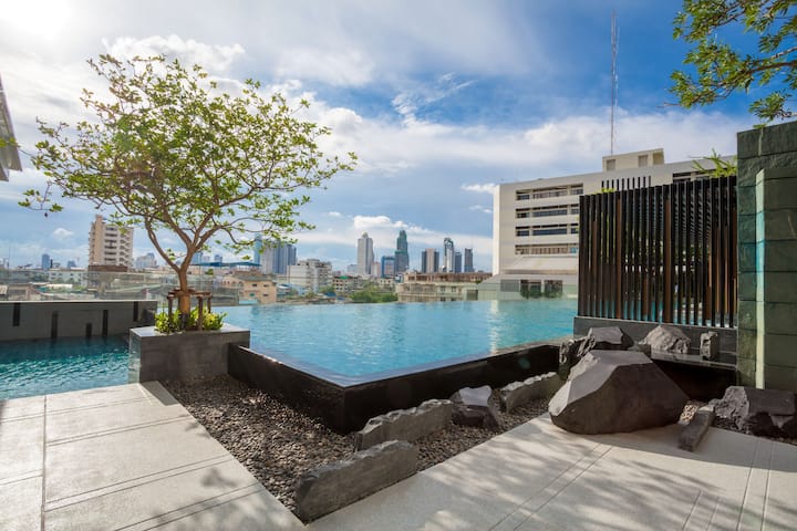 23-341 Central Sathon Old Town  Luxury Apt 1br - Bangkok