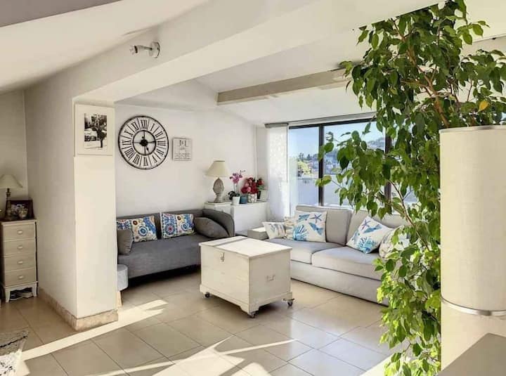 Magnifique Appartement Vue Mer Et Parking Privé ! - Grasse