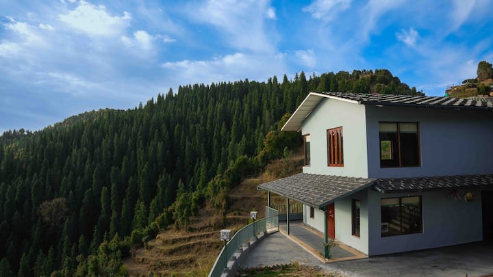 Premium Family Room In Kanatal - Dhanaulti