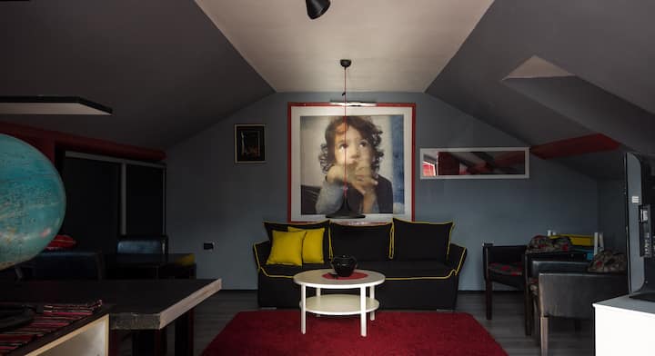 Cosy Apartment By The River With A Great View - Skopje
