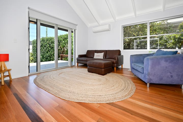Mooloolaba Escape / Waterfront Luxury Living - Mooloolaba