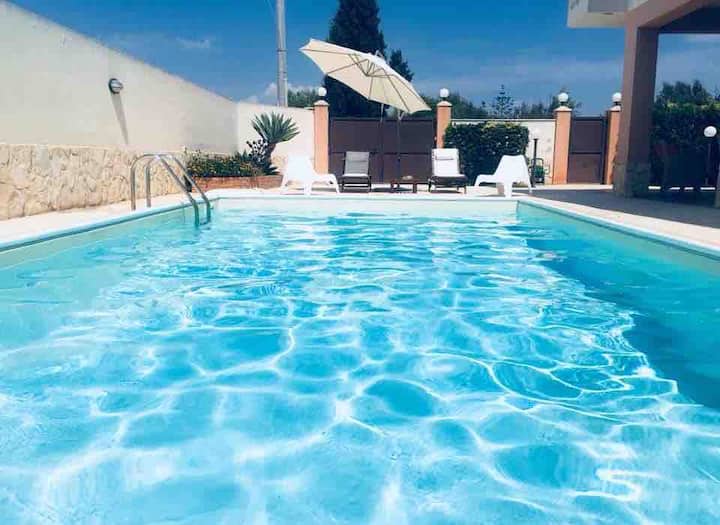 Villa Elegante Con Piscina A Marzamemi- Nuove Foto - Włochy