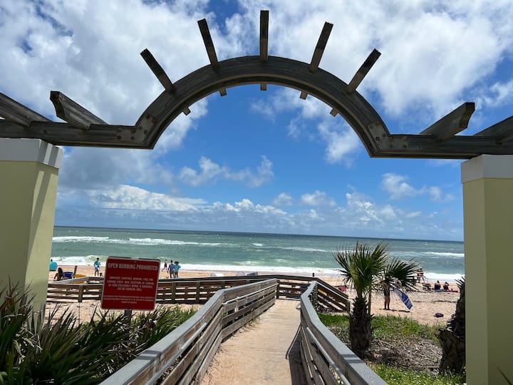 Seaside Bungalow - Ormond Beach, FL