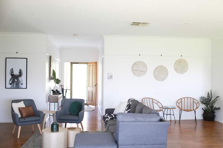Little River Lodge - Stunning Rivers & Mountains - Tumut
