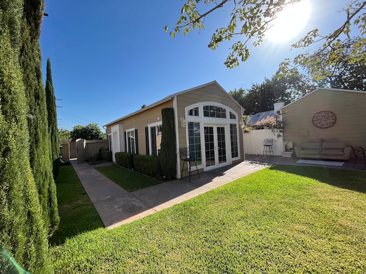 Entire Charming Unique House (31 Nights Minimum) - Anaheim