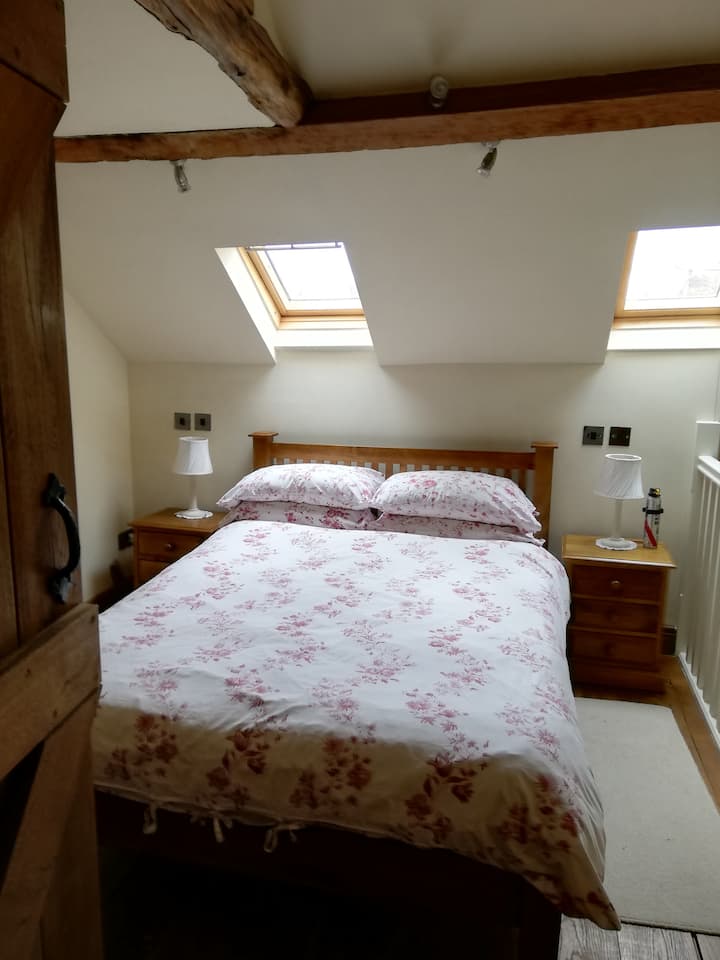 The Loft Room Is Quirky, Private And Special..... - Melton Mowbray