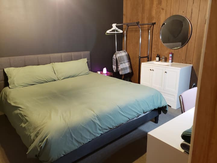 The Simple Home 225_7 - Saskatoon