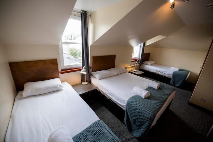 Family - Double+ 2 Singles - Fort William