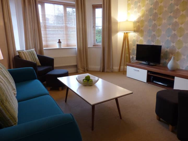 Basingstoke Central 2 Bedroom Serviced Apartment - Basingstoke