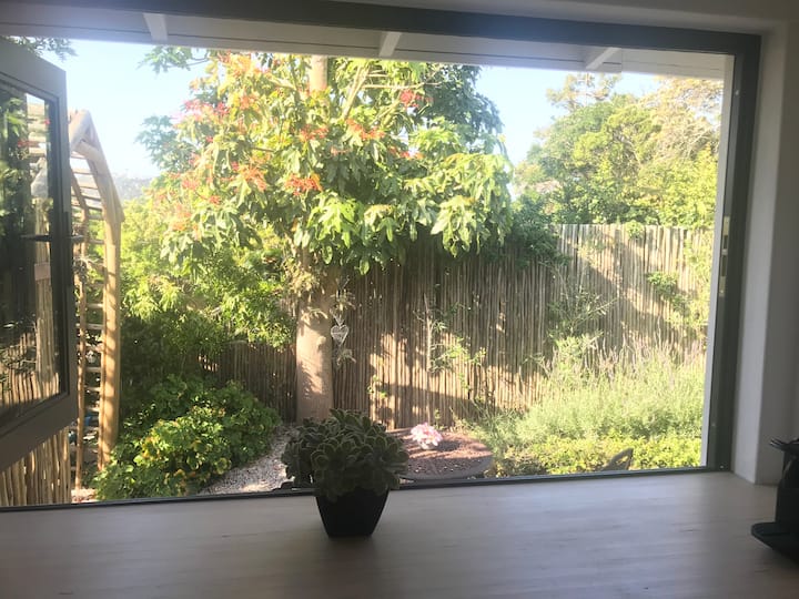 Plettenberg Bay Peaceful Garden Beach Cottage - Plettenberg Bay