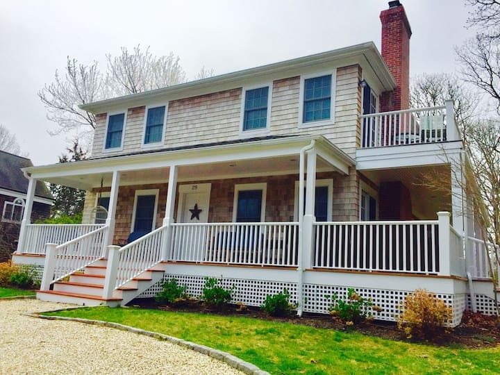 Beautiful 5 Br Family House W/ Ocean Beach Rights - Montauk, NY