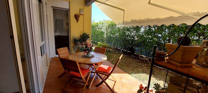 "Il Giardino Di Marina"
Parcheggio Privato Gratis - La Spezia