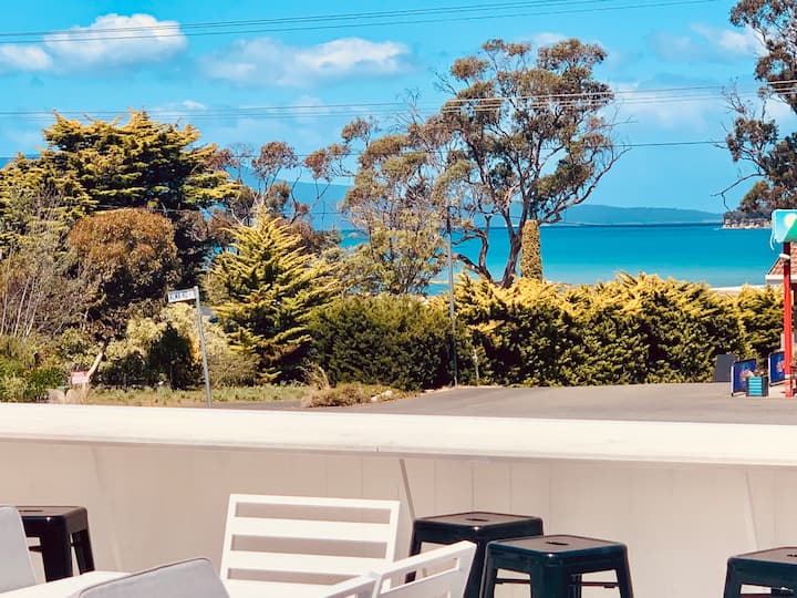 Adorable Studio Next To Cafe, Walk To Beach! - Triabunna