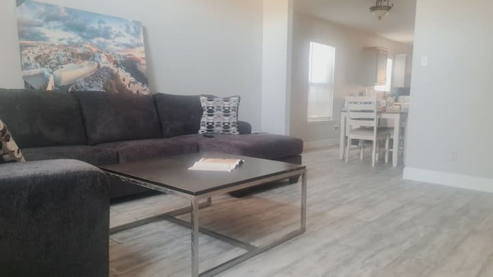 King Bed 2car Garage 3 Mins Stockyards - Saginaw, TX